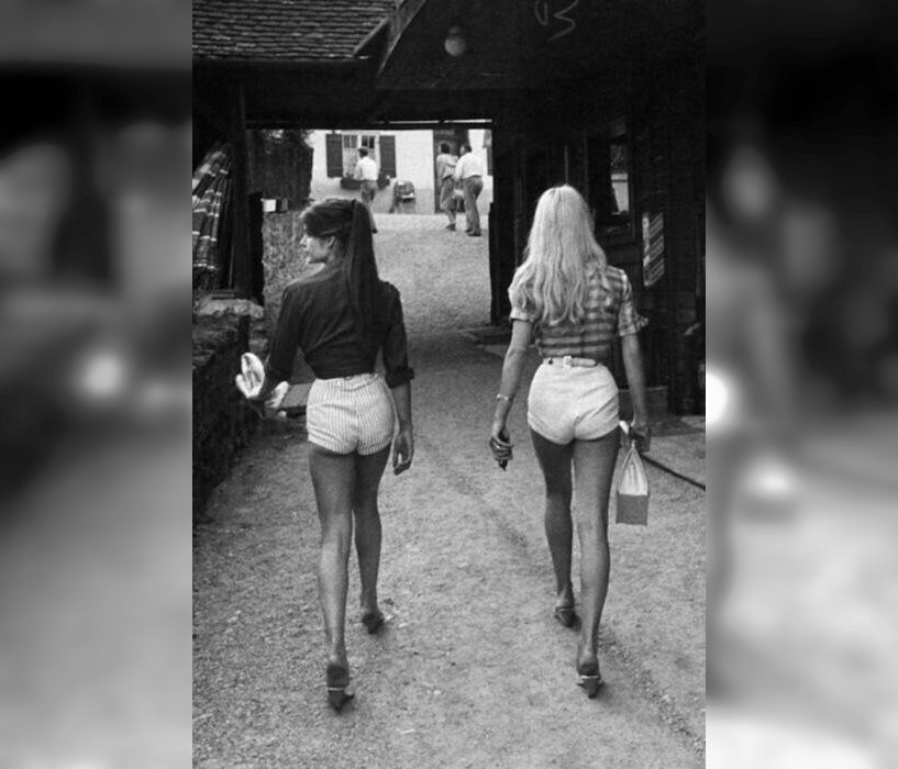 Charming Girls of the 70S: The Best Photos